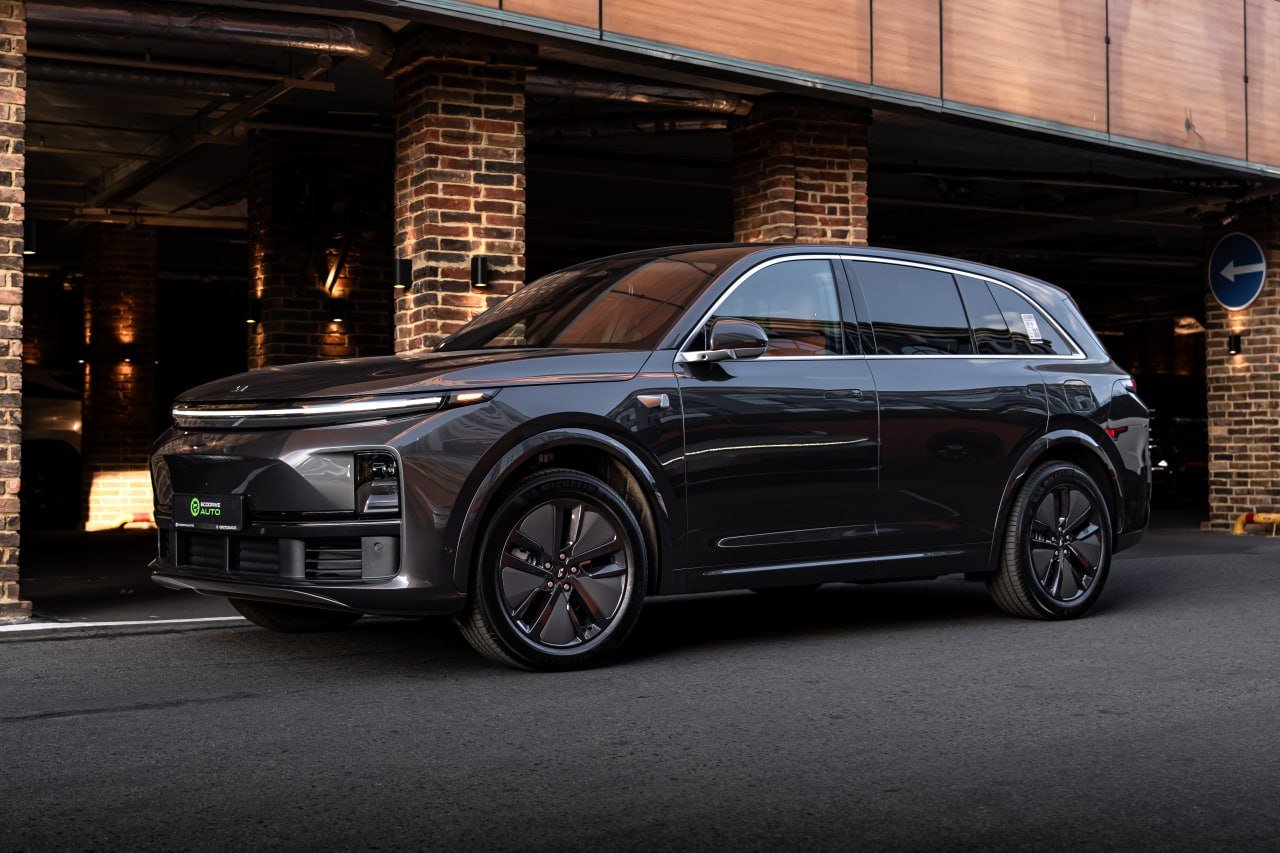 LiXiang L7 Pro та Ultra - преміальний кросовер із запасом ходу 1421 км | EcoDrive Auto
